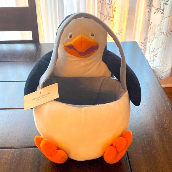 Other | Skipper The Penguin Plush Basket From The Penguins Of ...